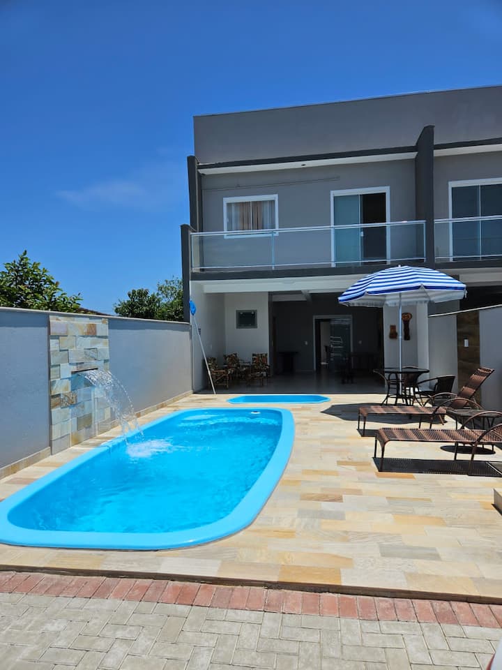 Sobrado Com Piscina E 4 Quartos - Guaratuba
