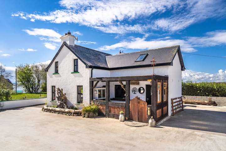 The Hideaway - Shore House - Buncrana
