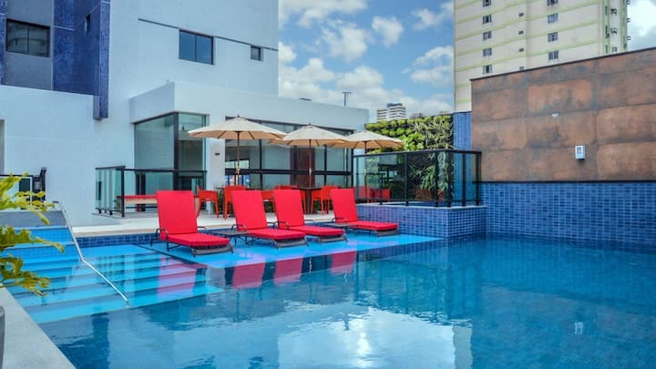Apartamento C/ 3 Suítes - Condôminio Torre Santoro - Pará (estado)