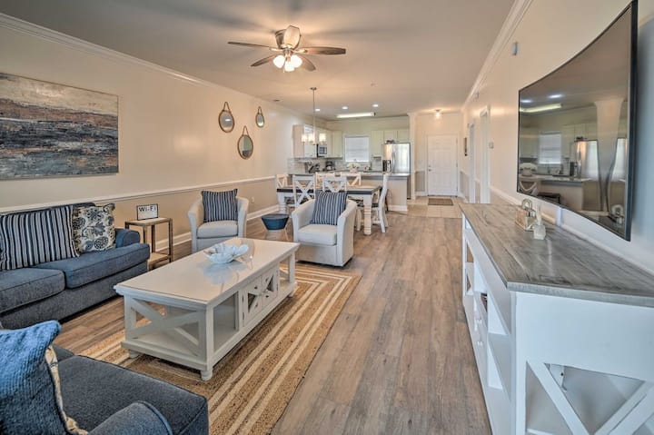 Cozy Coastal Condo - Myrtle Beach, SC