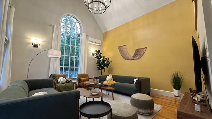 Perfect Mid-term Stay | Tufts | Boston | Quiet St - Malden, MA