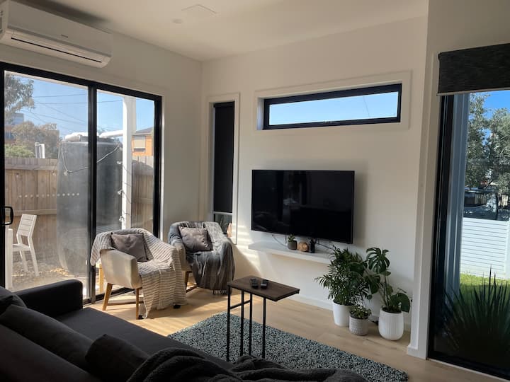 Stay With A Modern Flair (3 Beds) - Williamstown