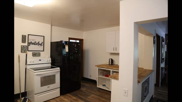 "The Lodge" |River Access| 2 Kitchens Dines 18 Ppl - Sinkyone Wilderness State Park, Garberville