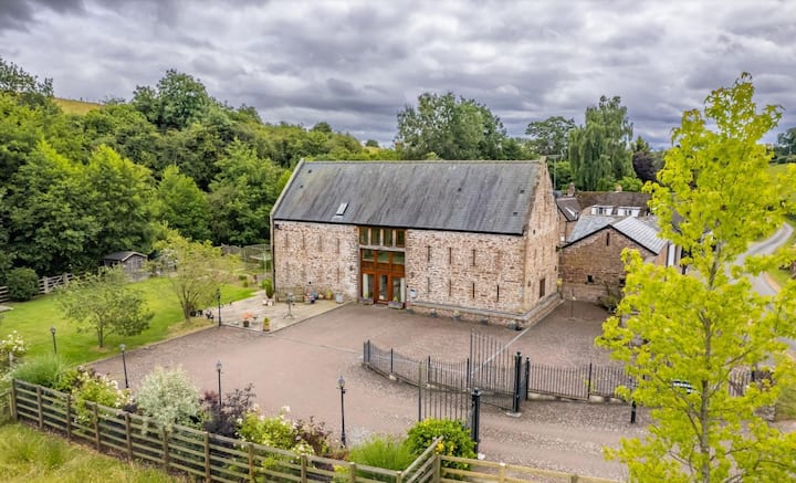 Stunning Barn In Hoarwithy - Ross-on-Wye