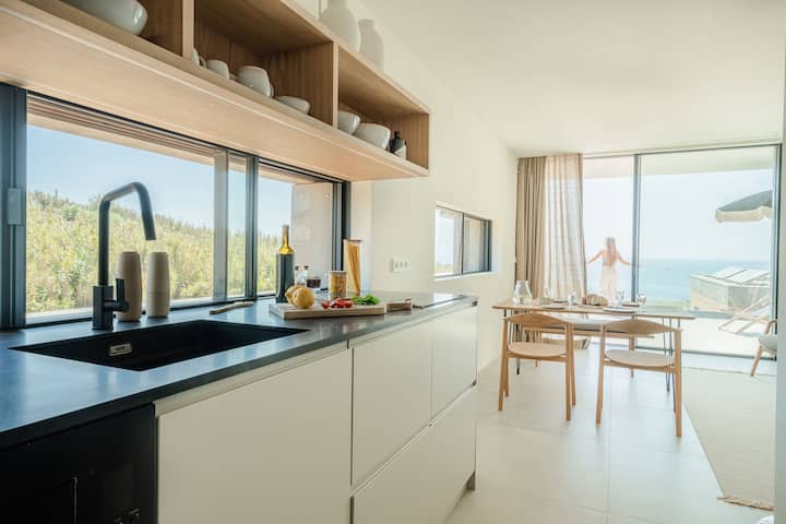 Oceanhuts | Roof Terrace Studio | Adults Only 16+ - Ericeira