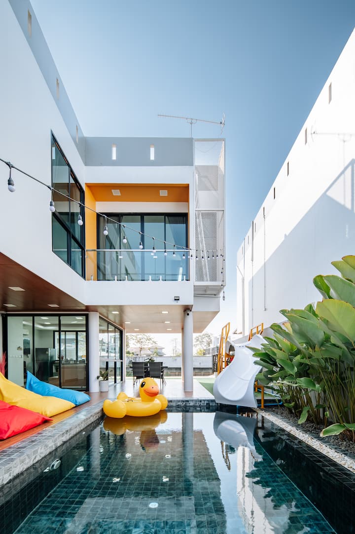 Riverfront Pool Villa Rangsit Klong 4 - Lam Luk Ka