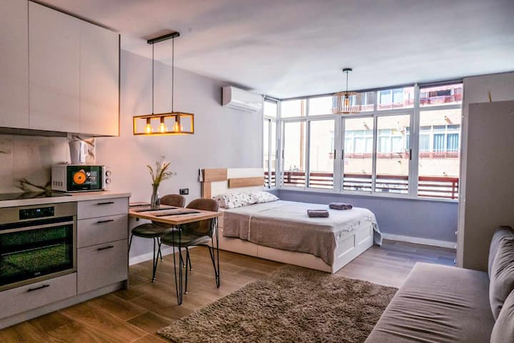 Newly Renovated & Modern Studio, Pool | 900 M Sea - Torrevieja