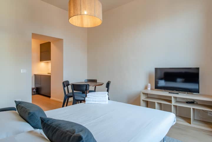 [Familia Apartaments - 252] By Happyhostorino - Turín