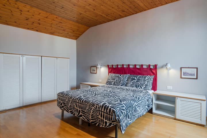 [Familia Apartaments - 444]by Happyhostorino - Turín