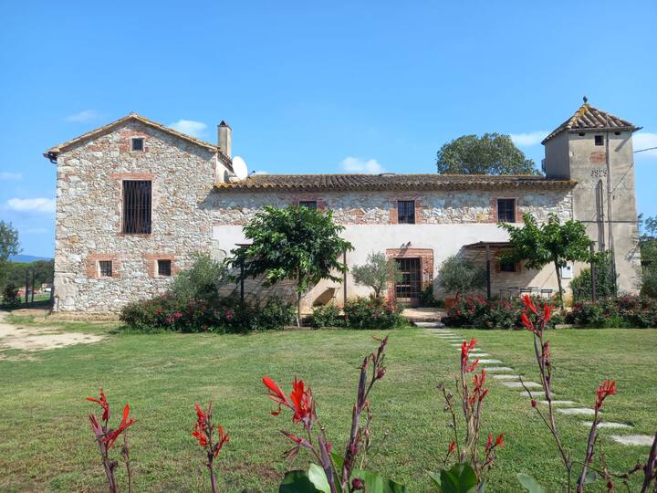 El Atico 1st Floor Apartment, Sleeps Four - Caldes de Malavella