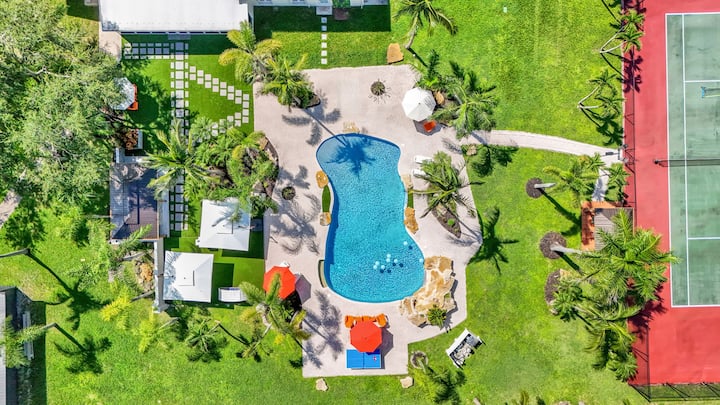 Sport Retreat 6br Pool,pickleball ,Paddle,golf Bbq - Homestead, FL