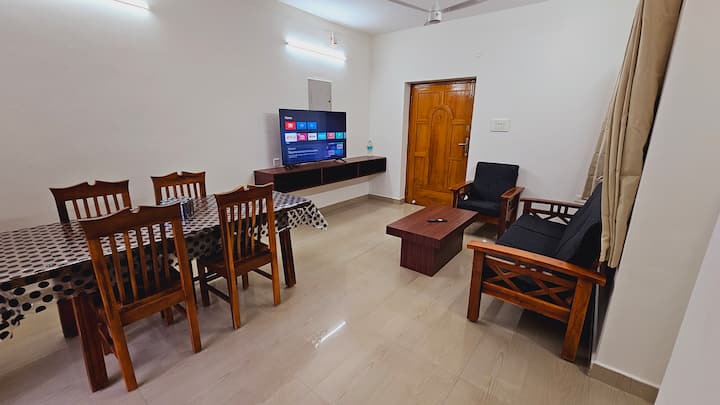 Chippy Service Apartment 2bhk @Velachery H7 - Chennai