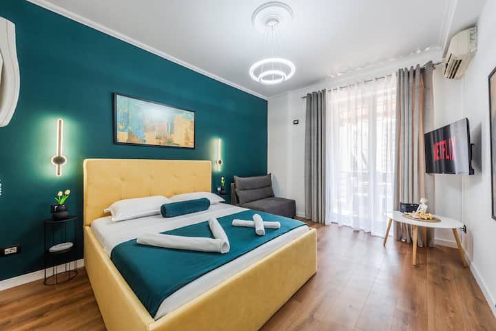 Zoe Center Apartment - Tirana