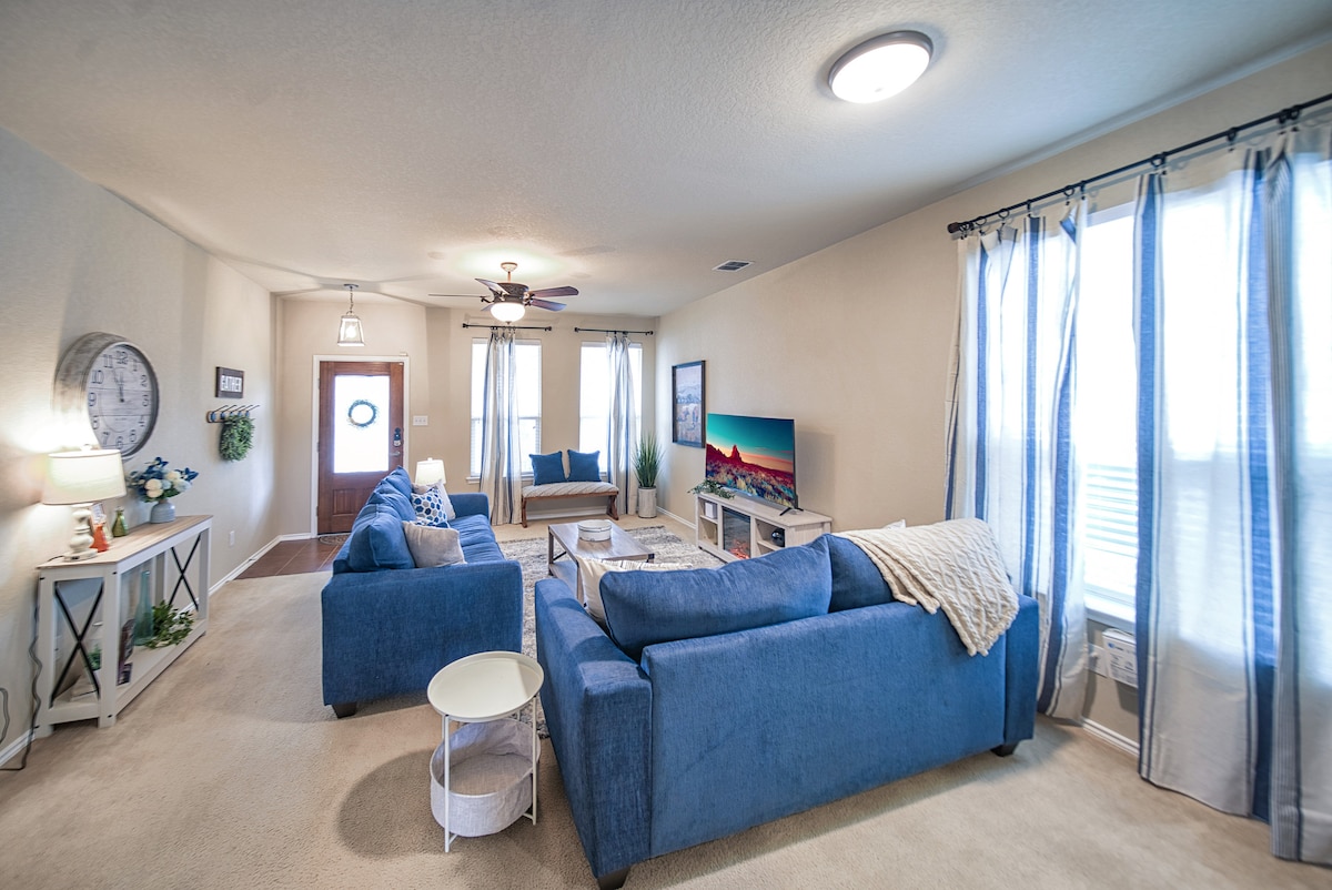 Cozy Home - Seaworld, Six Flags, BMT Cup, Lackland - Houses for Rent in ...