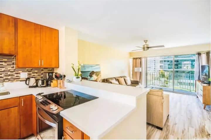 Free Parking, W Pool, Surfboard! New Reno! Fits 6 - Honolulu