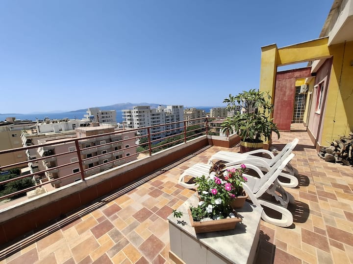 Penthouse With Huge Balcony - Albania