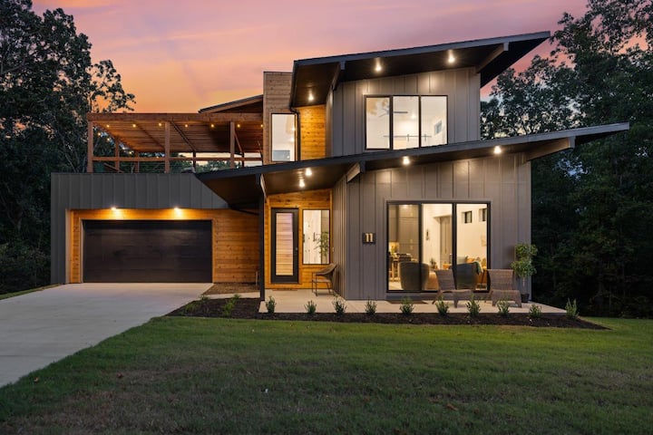 New! Lookout Chalet/deck/hot Tub - Bella Vista, AR