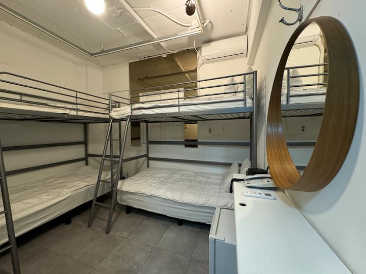 Seongsu/dapsipli) Hotel) 4people Room - Seoul