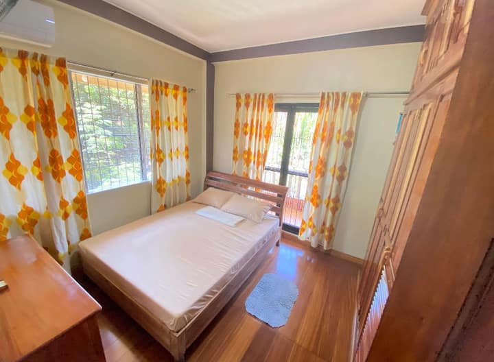 Whole Upper House With 2 Bedrooms - Dumaguete