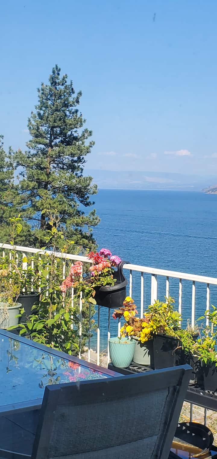 Bring Life Idyllic Haven - Peachland
