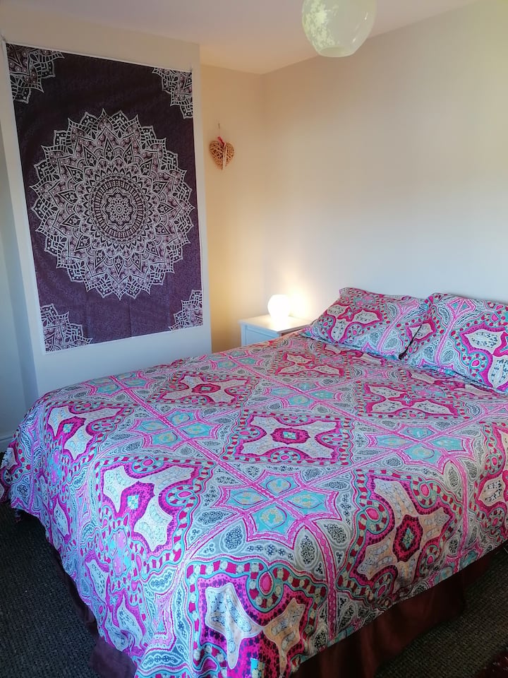 Cosy Room In Southgate. - Rhossili