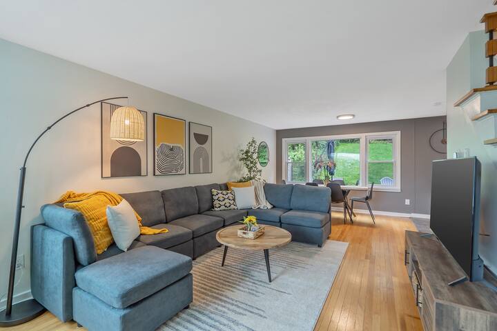 Whole House W/ Private Backyard On Quiet Street - Syracuse