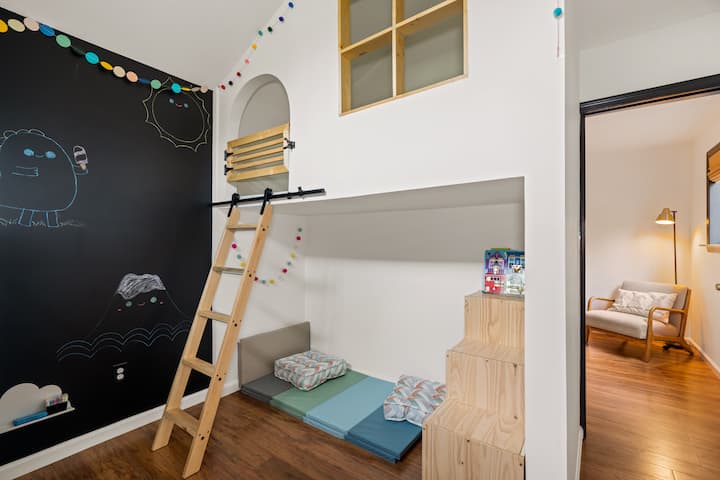 Poconos Lodge: Family Adventure! - Tannersville, PA