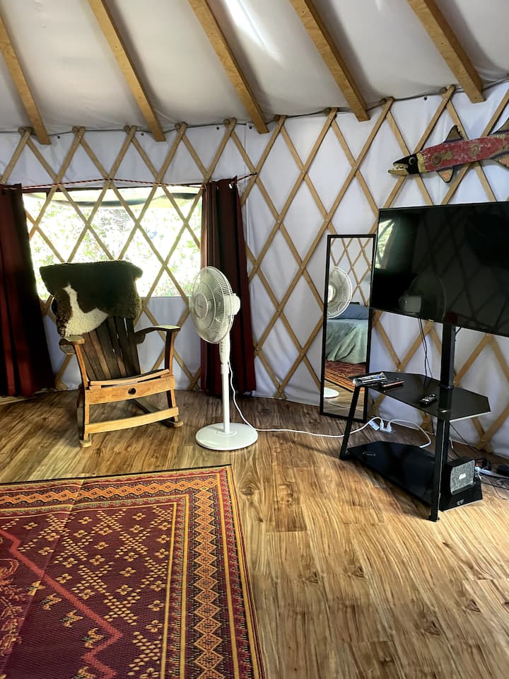 Russian River Yurt - Guerneville