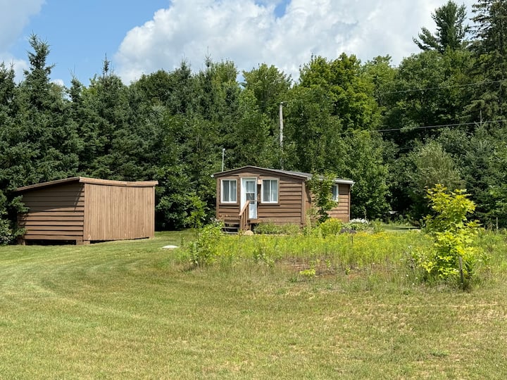 Mini-chalet A Sur Domaine Privé - Quebec