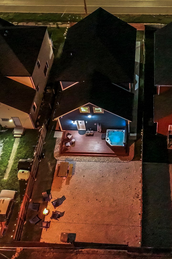 Mins To Dt & Lucas Oil! Hot Tub +Arcades/game Room - Indiana