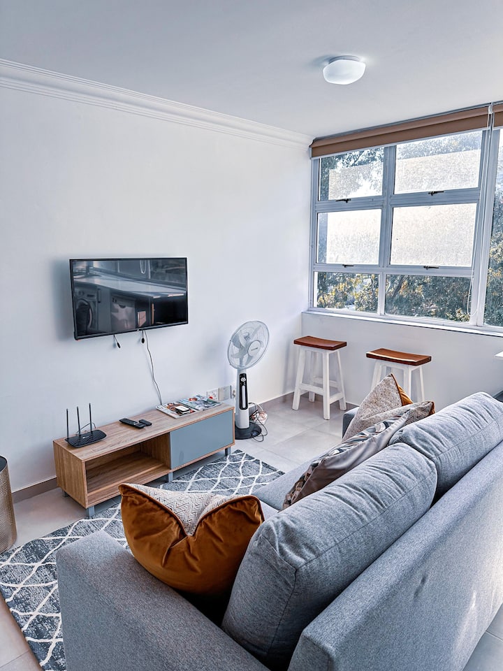 Seapoint Escape: Stylish Studio - Claremont