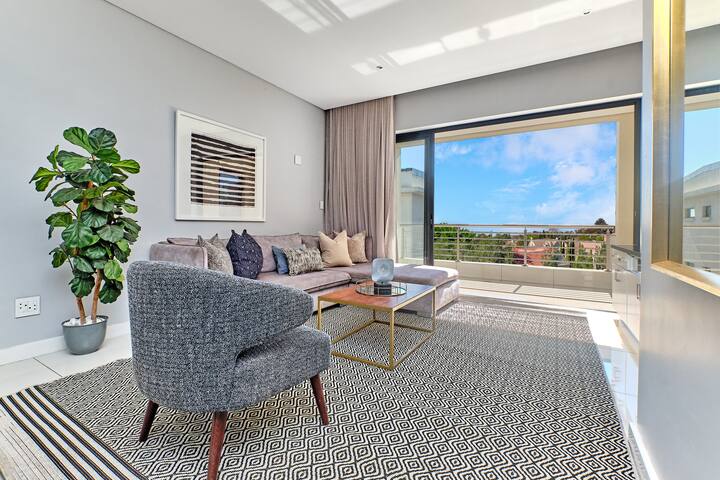 Luxury Furnished 2 Bed Apartment In Hyde Park - Johannesburg