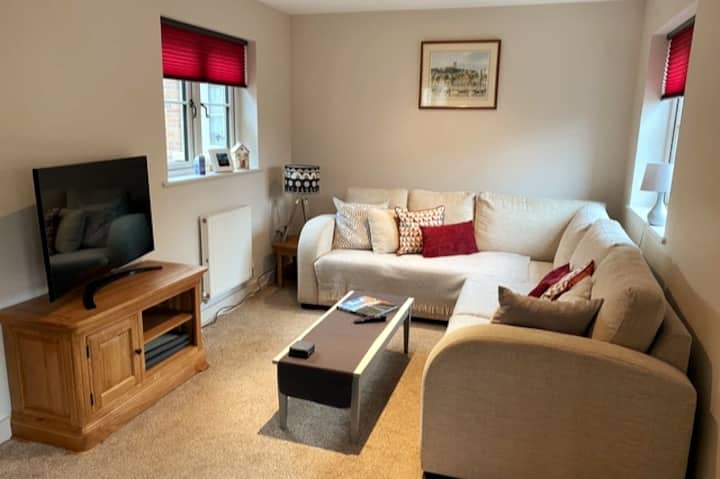 Elegant 2bd Townhouse In Thirsk: Cozy & Stylish - Thirsk