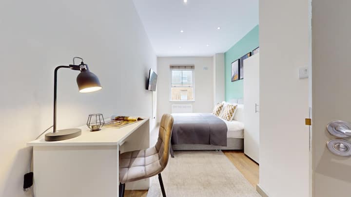 Fast Wifi|self Check-in|9min To Train|smart Tv|w/d - Fulham