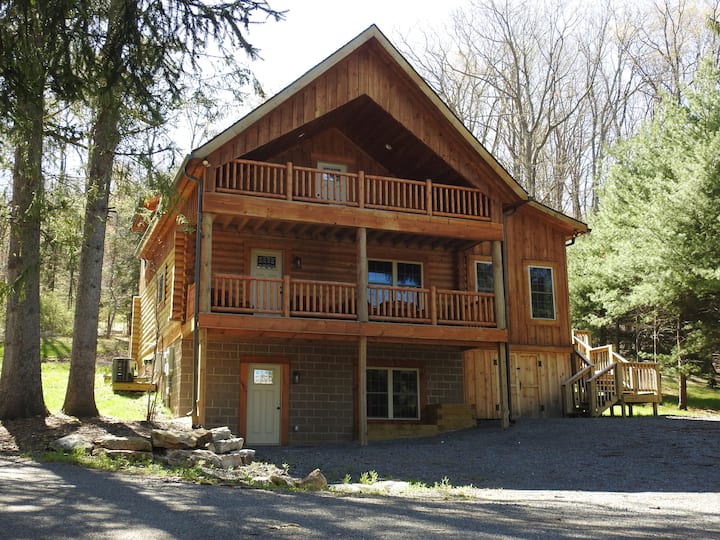 Hidden Cove - Deep Creek Lake, MD