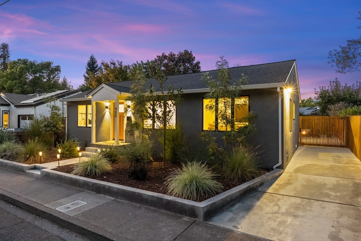 Designer Sonoma Home Walk To Plaza 31 Night Stay+ - Sonoma, CA