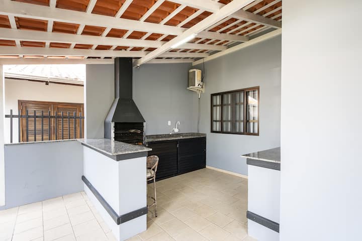 Casa 300m Da Praia C/ Churrasqueira | 10p - Penha