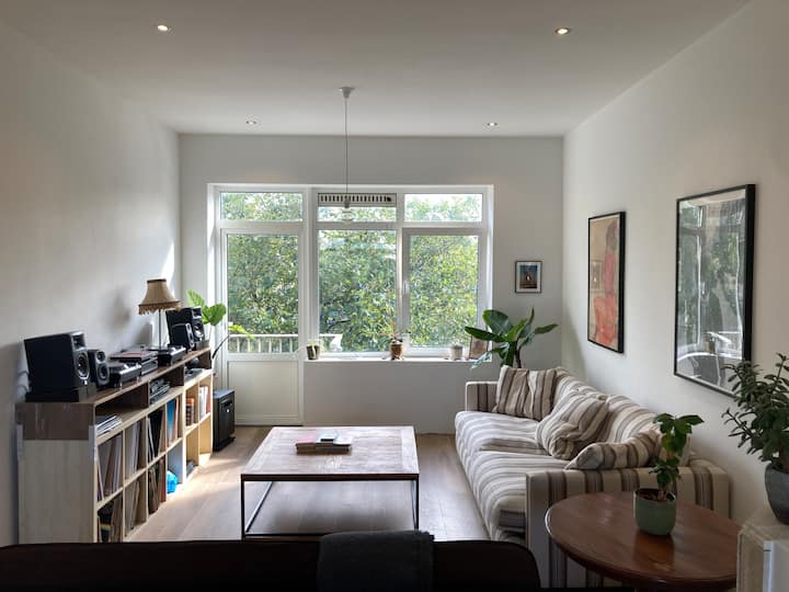 Ruimtelijk, Licht En Luxe Appartement Van 85m2. - Amsterdam