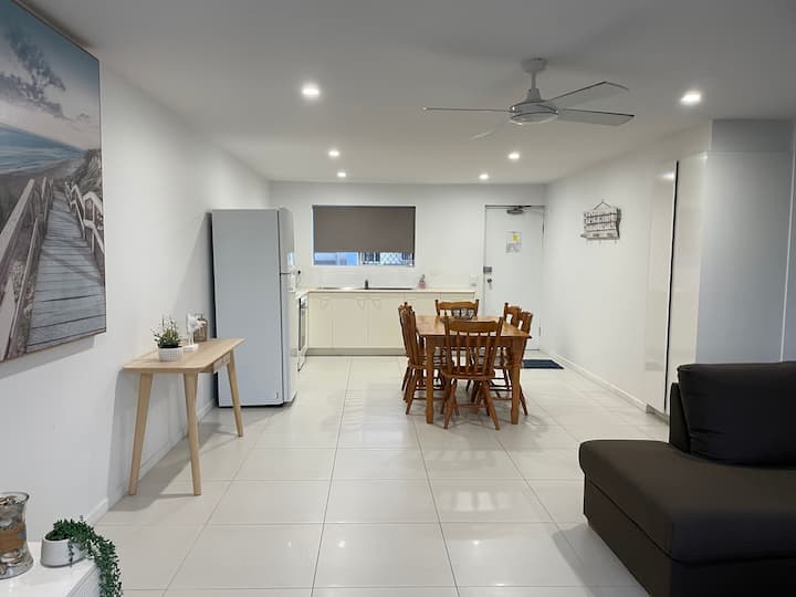 Opposite The Beach - Cotton Tree - Maroochydore - Maroochydore