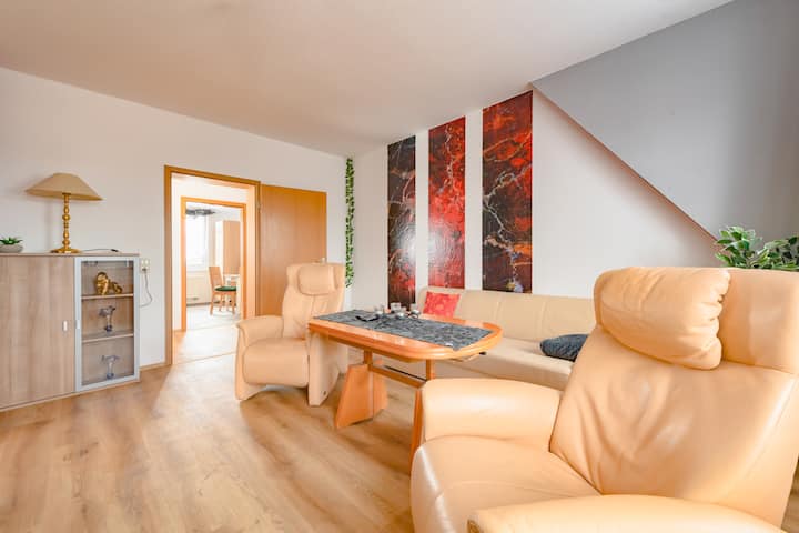 Monteurwohnung - 3 Zimmer - Borna