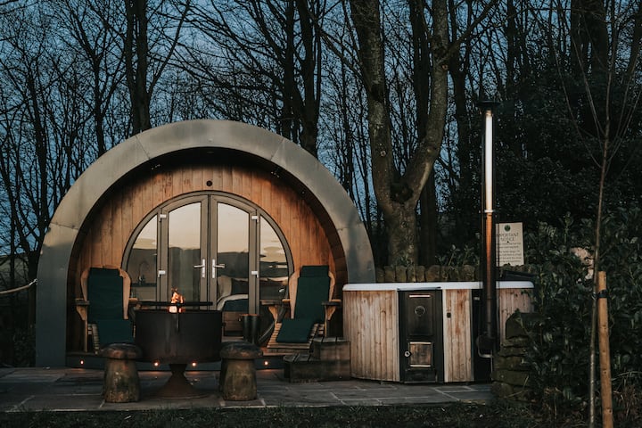 The Duck: Luxury Pod With Wood Fired Hot Tub - Ilkley
