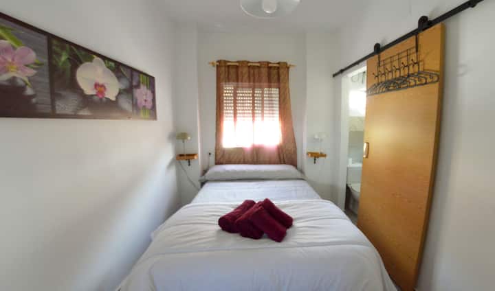 Habitación De 2 En Residencial La Seda - Fortuna