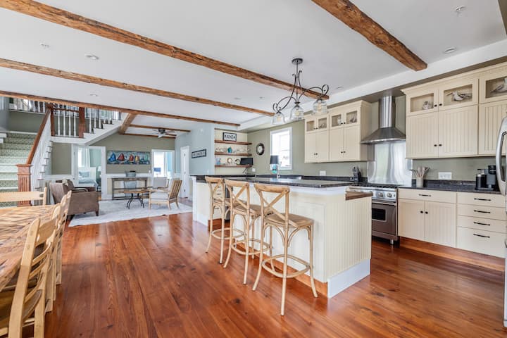 Apartment In Kennebunk- Stroll To The Shops - Kennebunk, ME