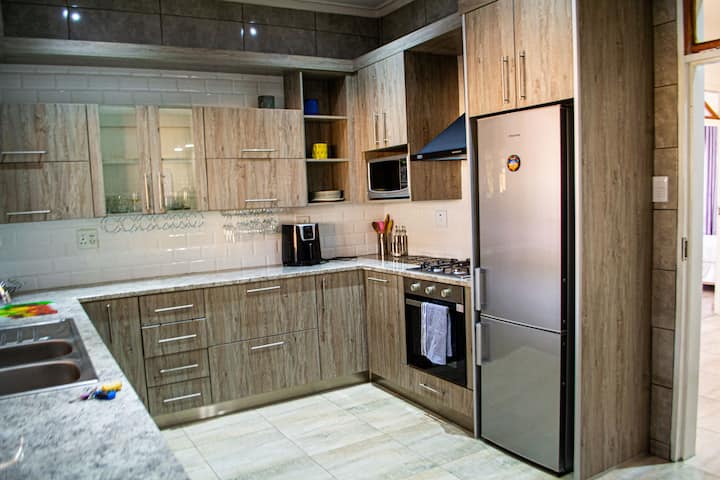 Inzotima Guesthouse - Windhoek