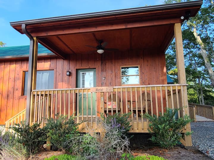 Viognier Lodging Suite 4 - Mayo River State Park, Mayodan