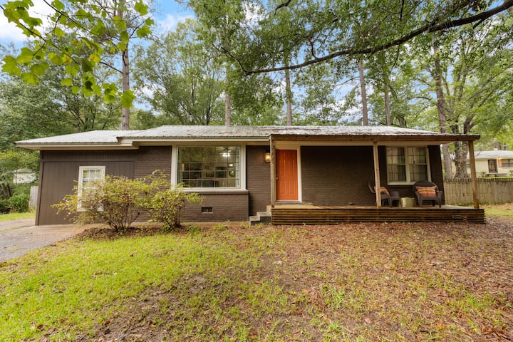 Quiet Home Near Historic Square - Oxford, MS