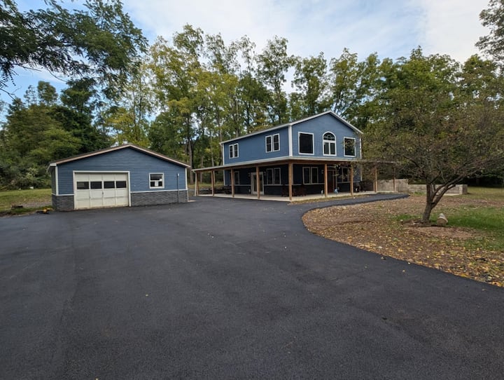 Beautiful New Hideaway In Naples - Naples, NY