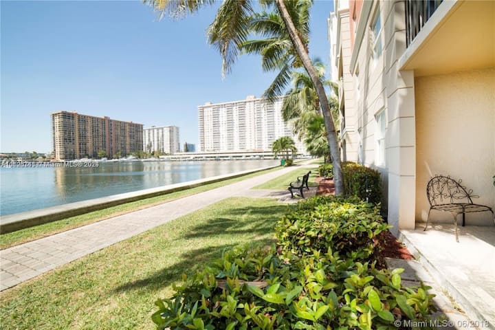 Simple. Modern. Clean. Bright. - Sunny Isles Beach, FL