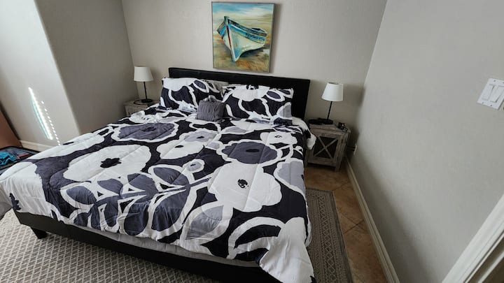 Lakeside Condo - League City, TX