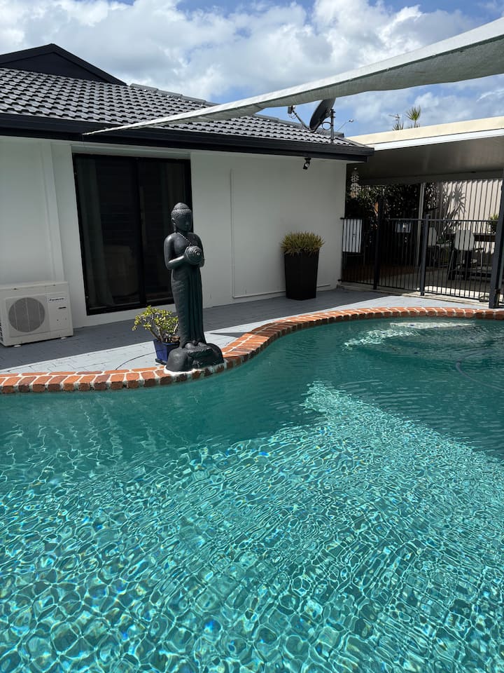 Mermaid House - Broadbeach